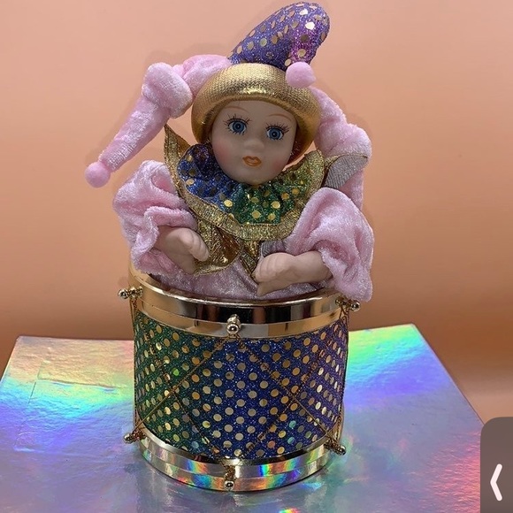 Accents | Music Box 8 Jester That Moves With Music Porcelain Pink ...